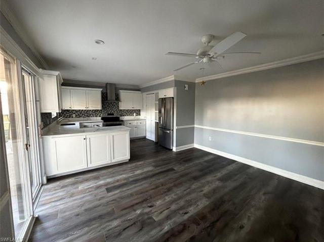 160 Lake Point Ln Unit 6D, Naples, FL 34112