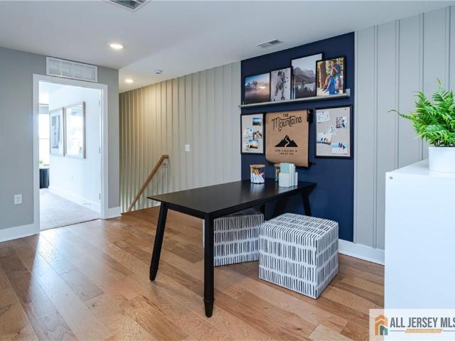 160 Leona Stewart Ln, Pennington, NJ 08534 | MLS #2770 M