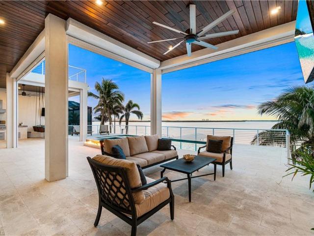 160 Little Carlos Ln, Fort Myers Beach, FL 33931 | MLS #225071