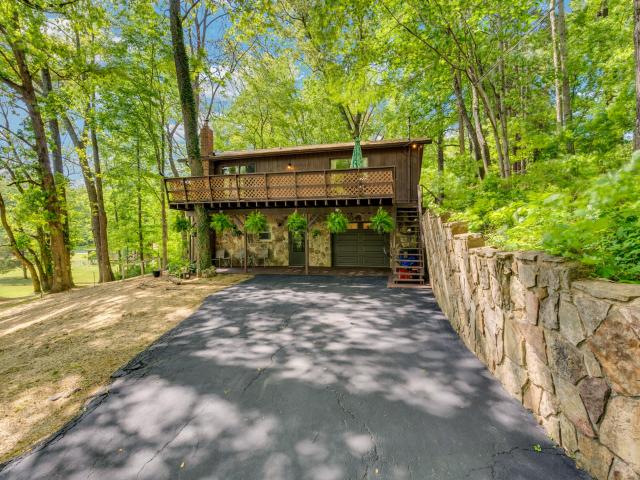 160 Monticello Cir
