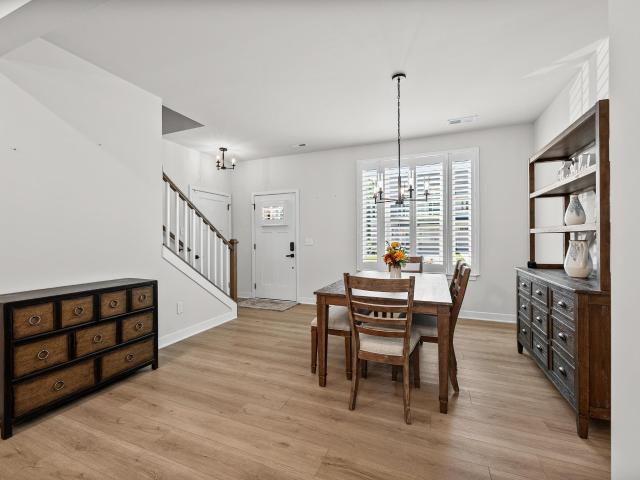 160 Moss Hollow Way
