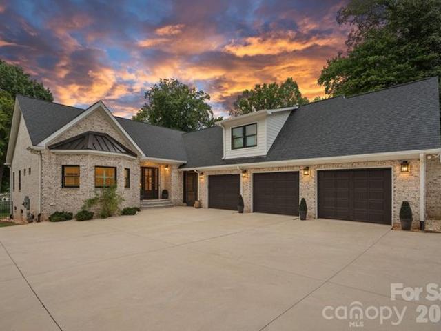 160 Malibu Rd, Mooresville, NC 28117