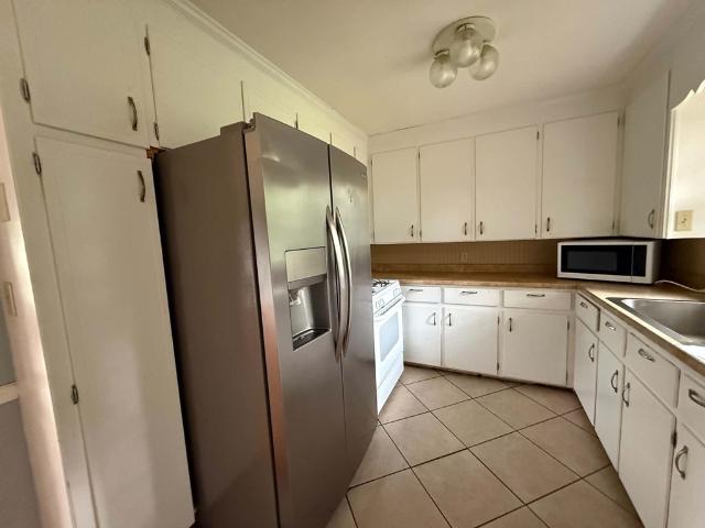160 Meadowview