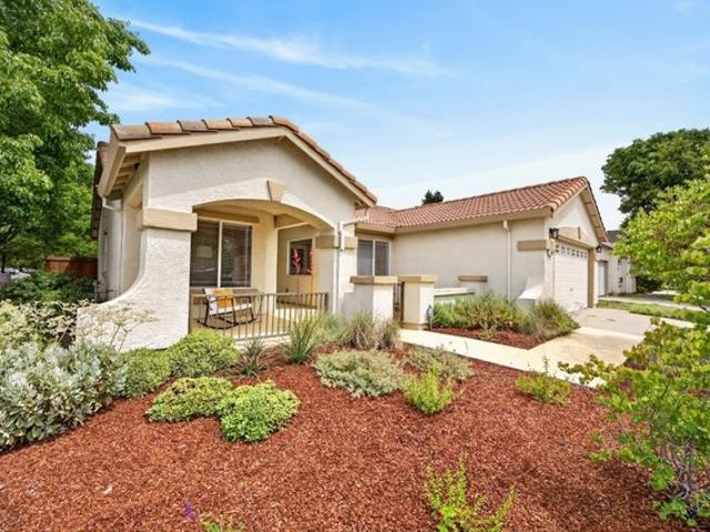 160 Mike Gartrell Cir, Sacramento, CA 95835