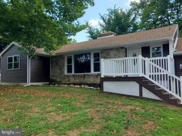 160 N CRAWFORD RD, GRANTVILLE, PA 17028 Single Family Residenc.