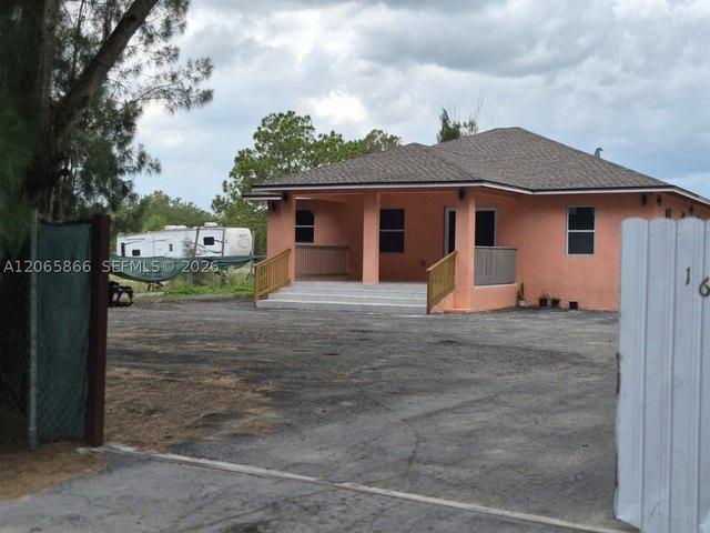 160 N Granja St, Clewiston, FL 33440