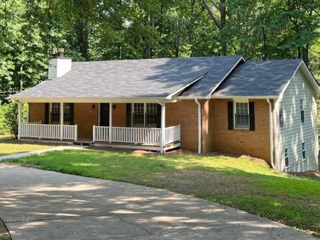 160 N Oakwood Dr, Canton, GA 30114