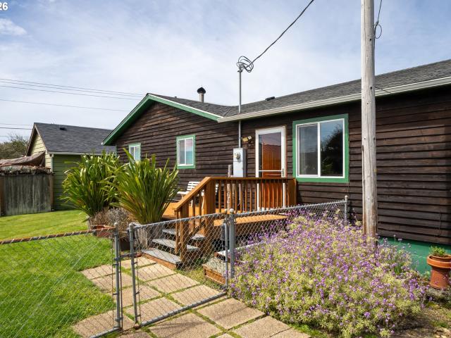 160 ne 20th ave