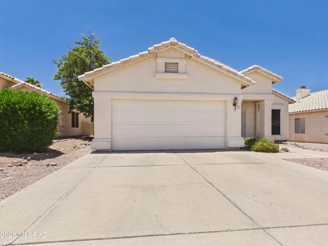 160 S Palace Gardens Dr, Tucson, AZ 85748