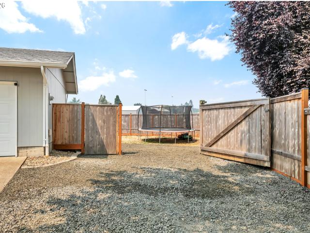 160 saxon pl