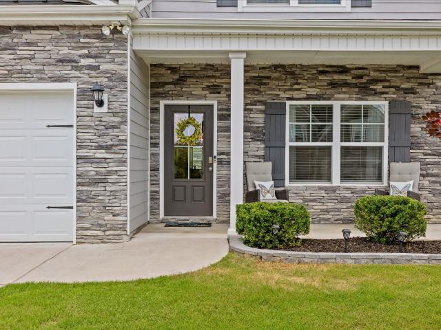 160 Shoreline Trace