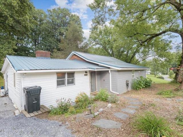 160 Sycamore Dr, Jonesborough, TN 37659