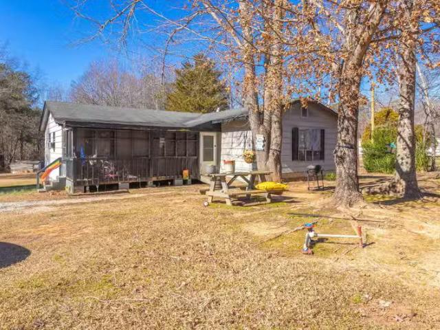 160 Peace Ln, Clayton, NC 27520 MLS 10010721