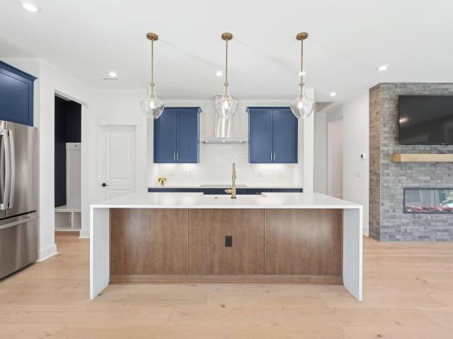 160 Pinnacle Drive