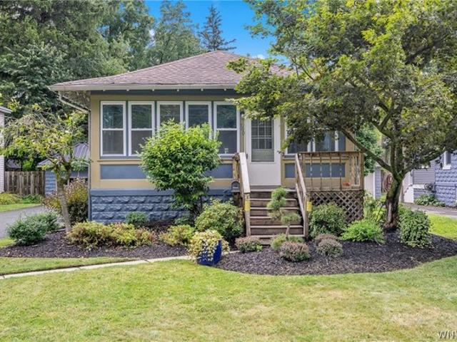 160 Prospect Ave, Hamburg, NY 14075