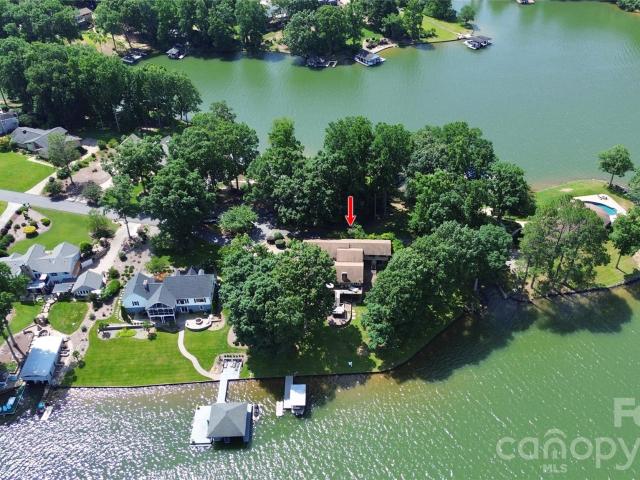 160 Quail Hollow Drive