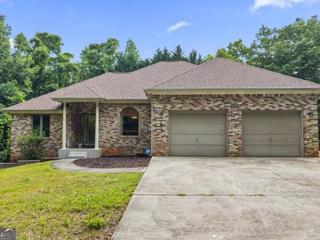 160 Quail Ridge Dr, Cleveland, GA 30528