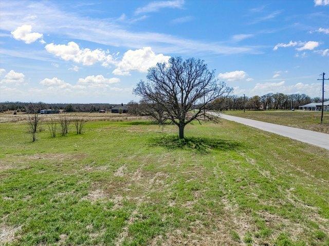 160 Rolling Hills Blvd, Alvord, TX 76225