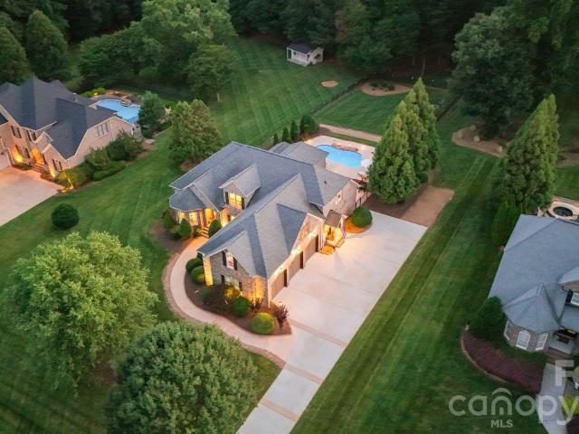 160 Riverchase Lane