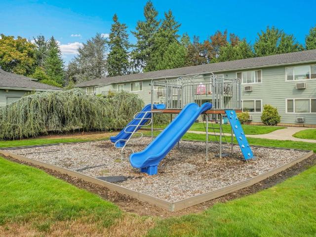 #160 WAH MAI TERRACE APARTMENTS 2 Bedroom Apartment for Rent at 441 Se 111th Ave, Portland, OR 97216 Hazelwood