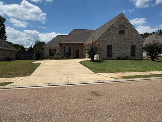 160 Western Ridge Cir, Canton, MS 39046