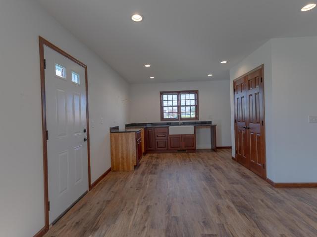 160 Wickett Drive NW