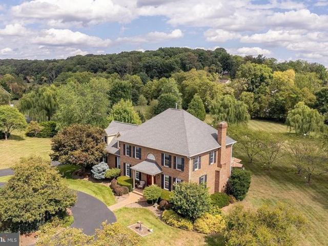 160 Wilton Dr, Winchester, VA 22603