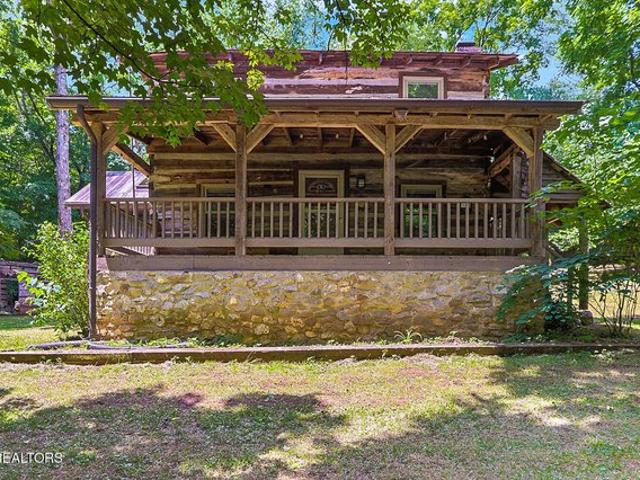 160 Thomas Ed Roach Ln, Blaine, TN 37709