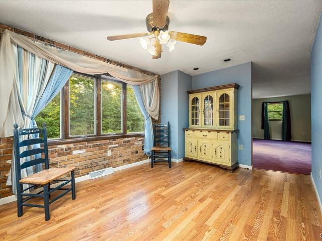 160 Villiard Rd