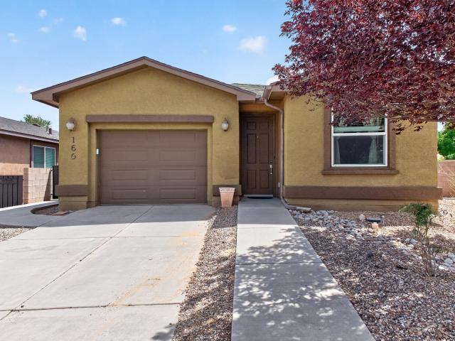 160 Zuni River Circle SW