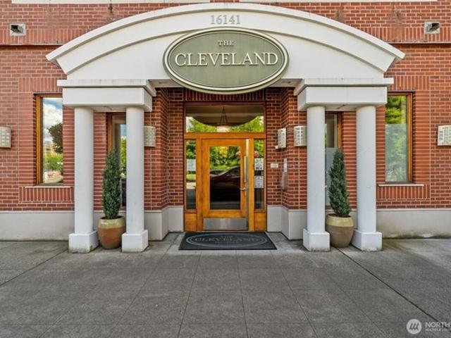16141 Cleveland St Unit 416, Redmond, WA 98052