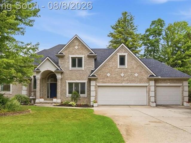 16147 Meredith Ct, Fenton, MI 48451