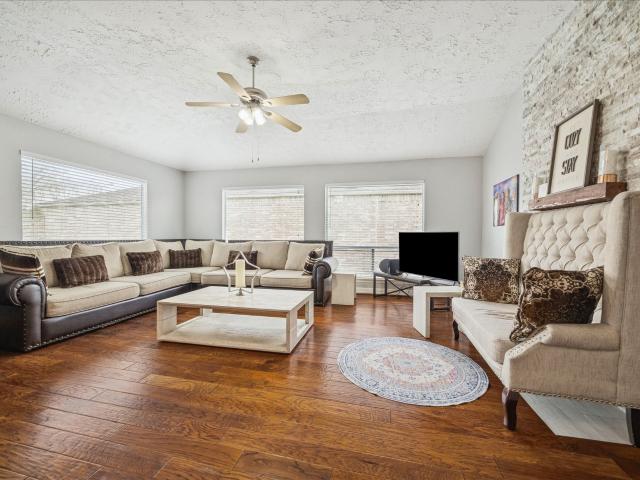 16147 New Field Dr, Houston, TX 77082 | MLS #10129
