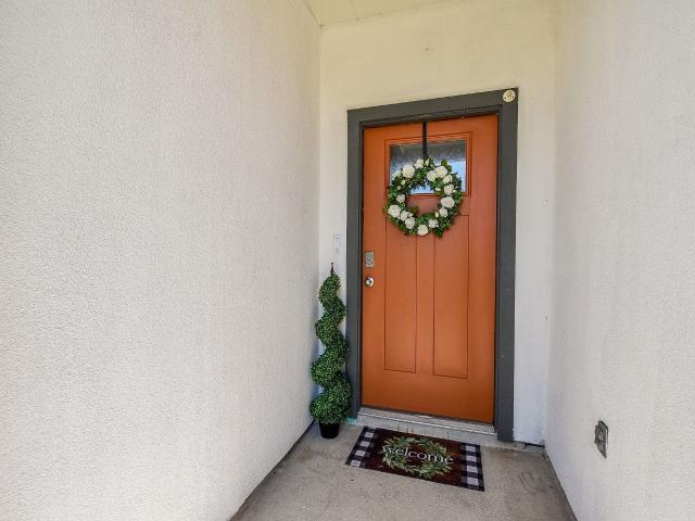 1614 Mountain Echo Drive
