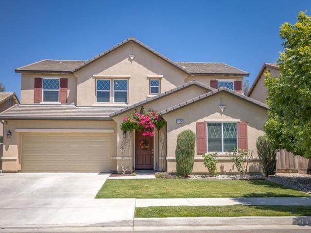 1614 N Mae Carden St, Visalia, CA 93291