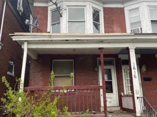 1614 Berryhill St, Harrisburg, PA 17104