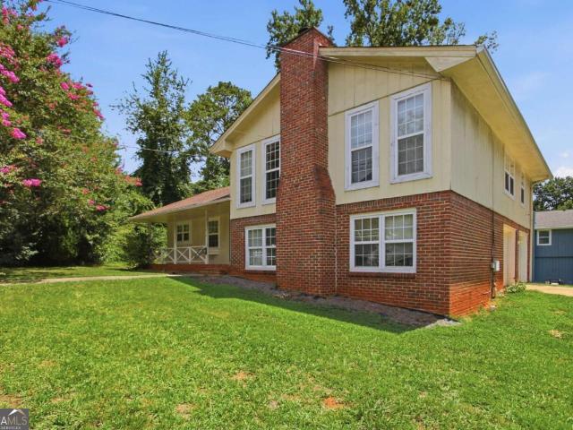 1614 Devon Court