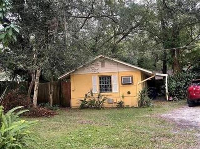 1614 E Marks Dr, Tampa, FL 33604