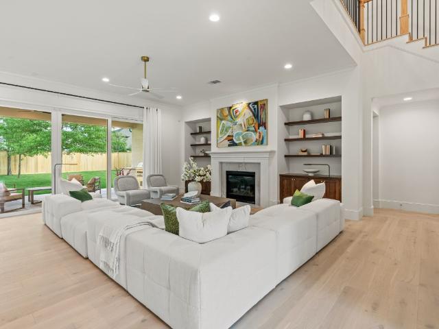 1614 Lynnview Dr, Houston, TX 77055 | MLS #18045 | Compass