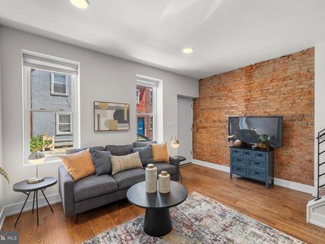 1614 Latona St, Philadelphia, PA 19146