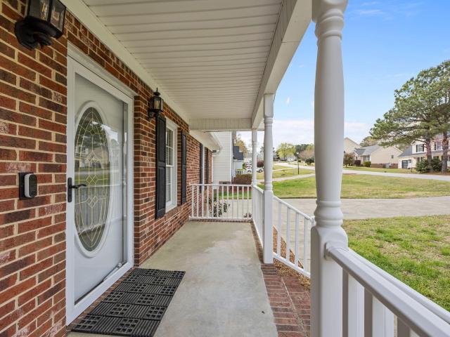 1614 Rogers Pointe Lane