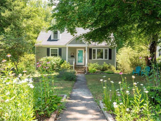 1614 Rose Hill Dr