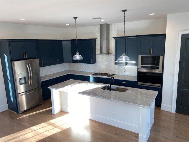1614 Sampson St, Houston, TX 77003