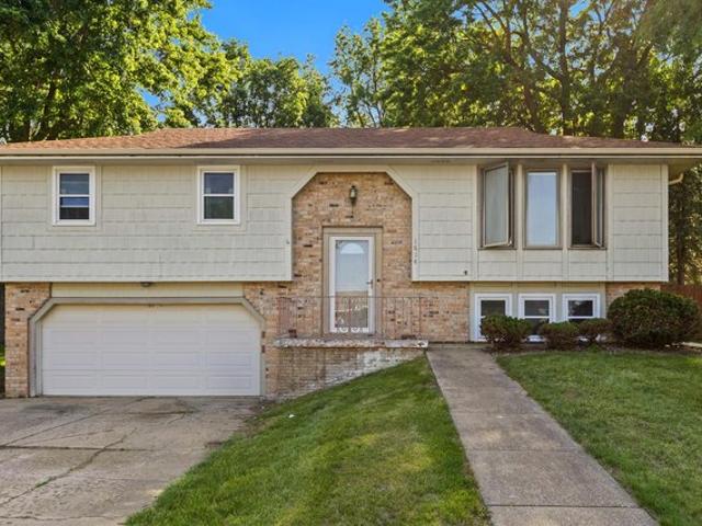 1614 W Jackson St, Knoxville, IA 50138