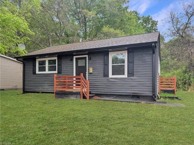 1614 Willow Rd, Greensboro, NC 27401