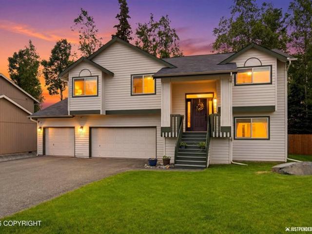 16157 Stineburg Dr, Eagle River, AK 99577