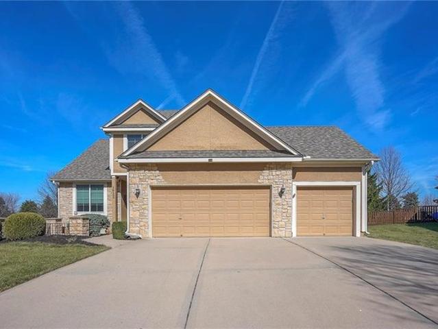 16155 S Harbinger St, Olathe, KS 66062