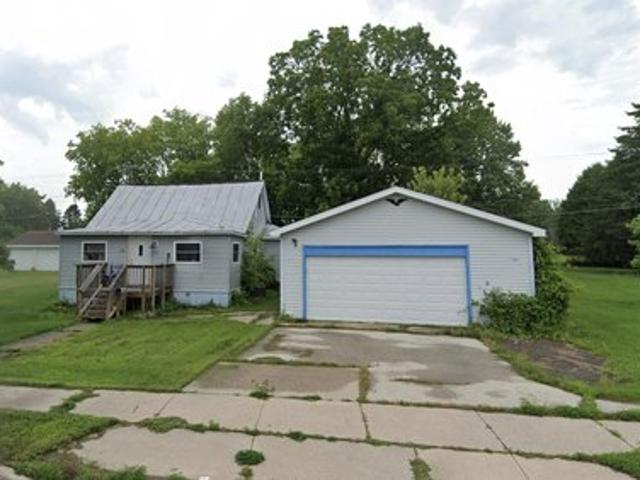 1615 Main St, Oconto, WI 54153