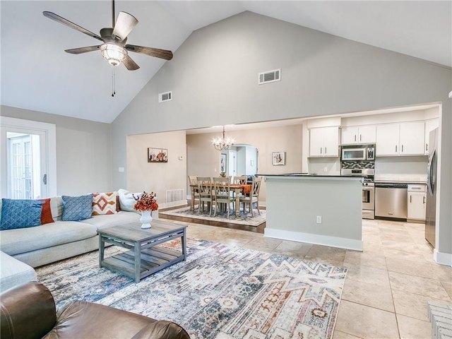 1615 NW 42nd Pl, Oklahoma City, OK 73118