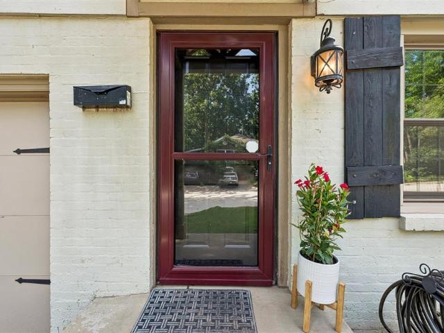 1615 NW 42nd Place
